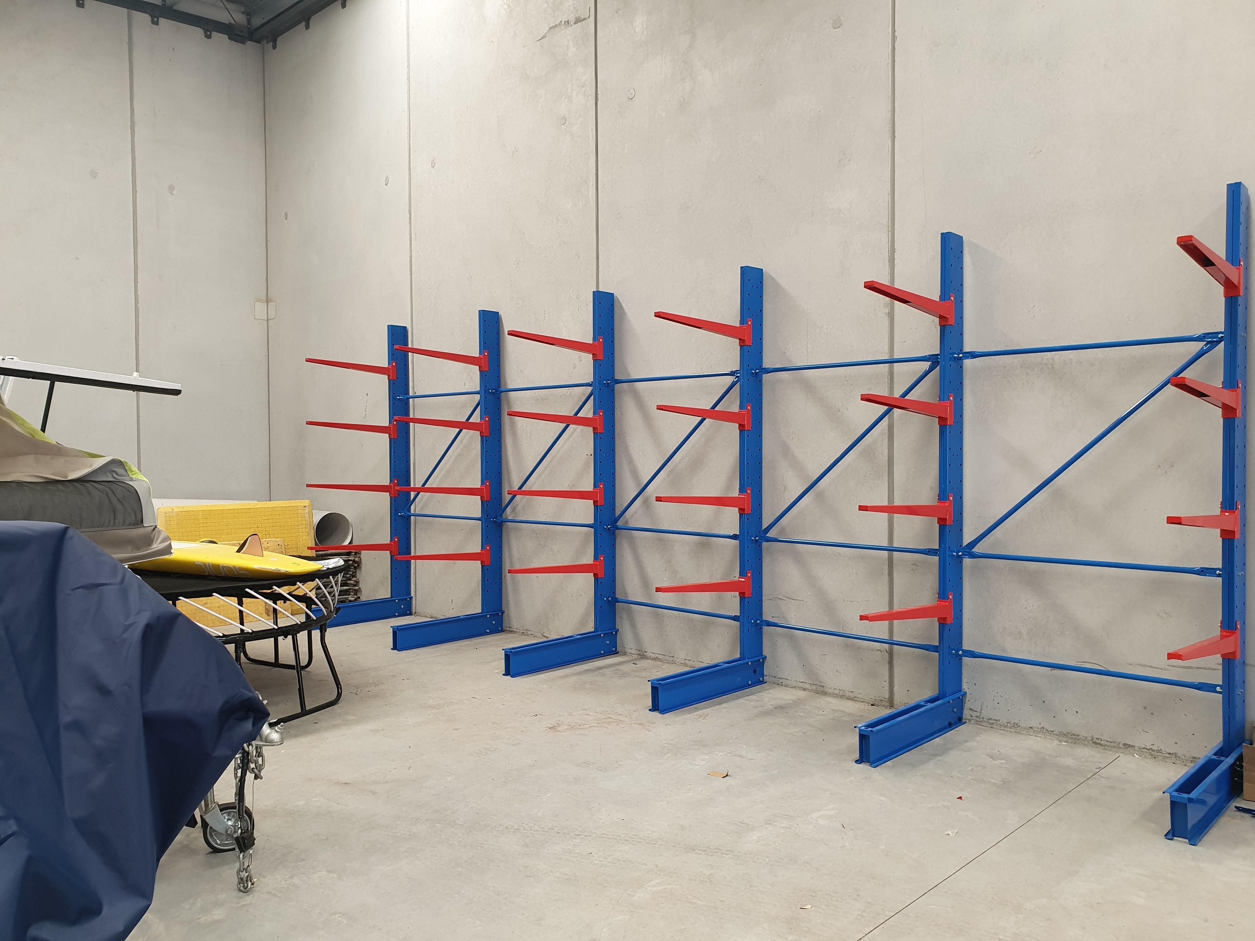 Optimize Warehouse Space | Medium Duty Cantilever Racking